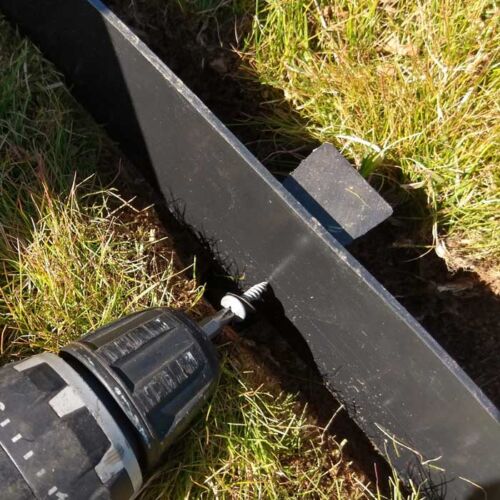 Garden Edging Pegs – SOLID Recycled Plastic – 300mm x 30mm x 25mm ...
