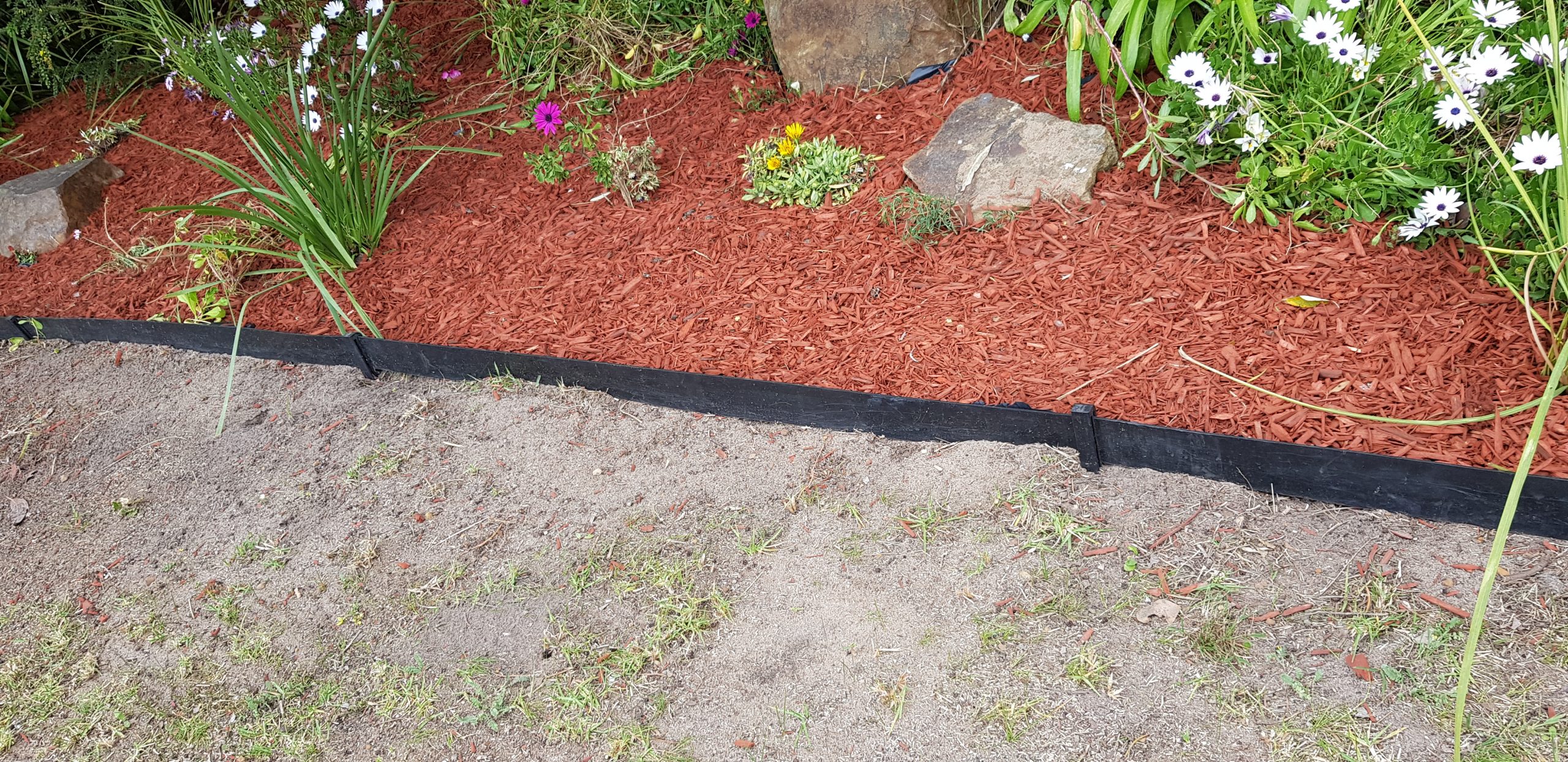 Plastic Garden Edging - Recycled - GreenMongrel by Plastic Forests