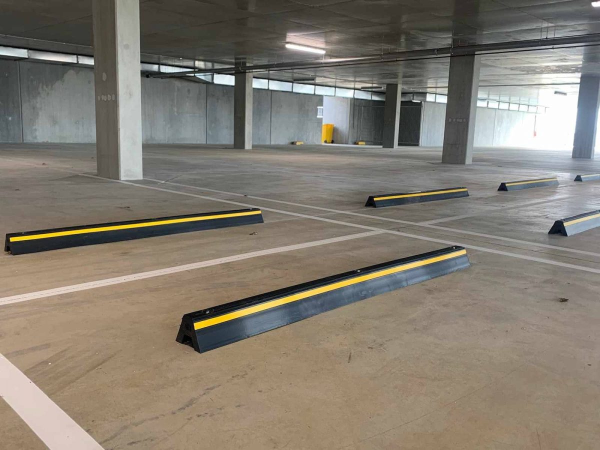 Wheel Stop 1650mm – Recycled Plastic – AS Compliant – Australian Made ...